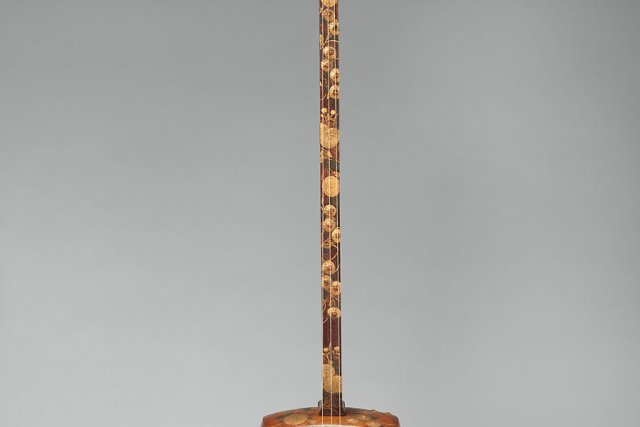 Shamisen Facts for Students Japan's Traditional Three-String Instrument ...