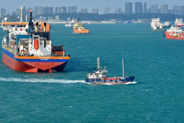 What Is a Harbor? Safe Spaces for Ships Explained for Kids - Academic Kids